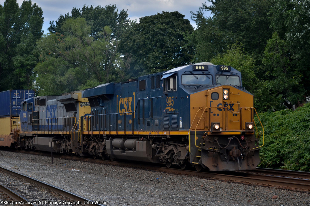 CSX 955